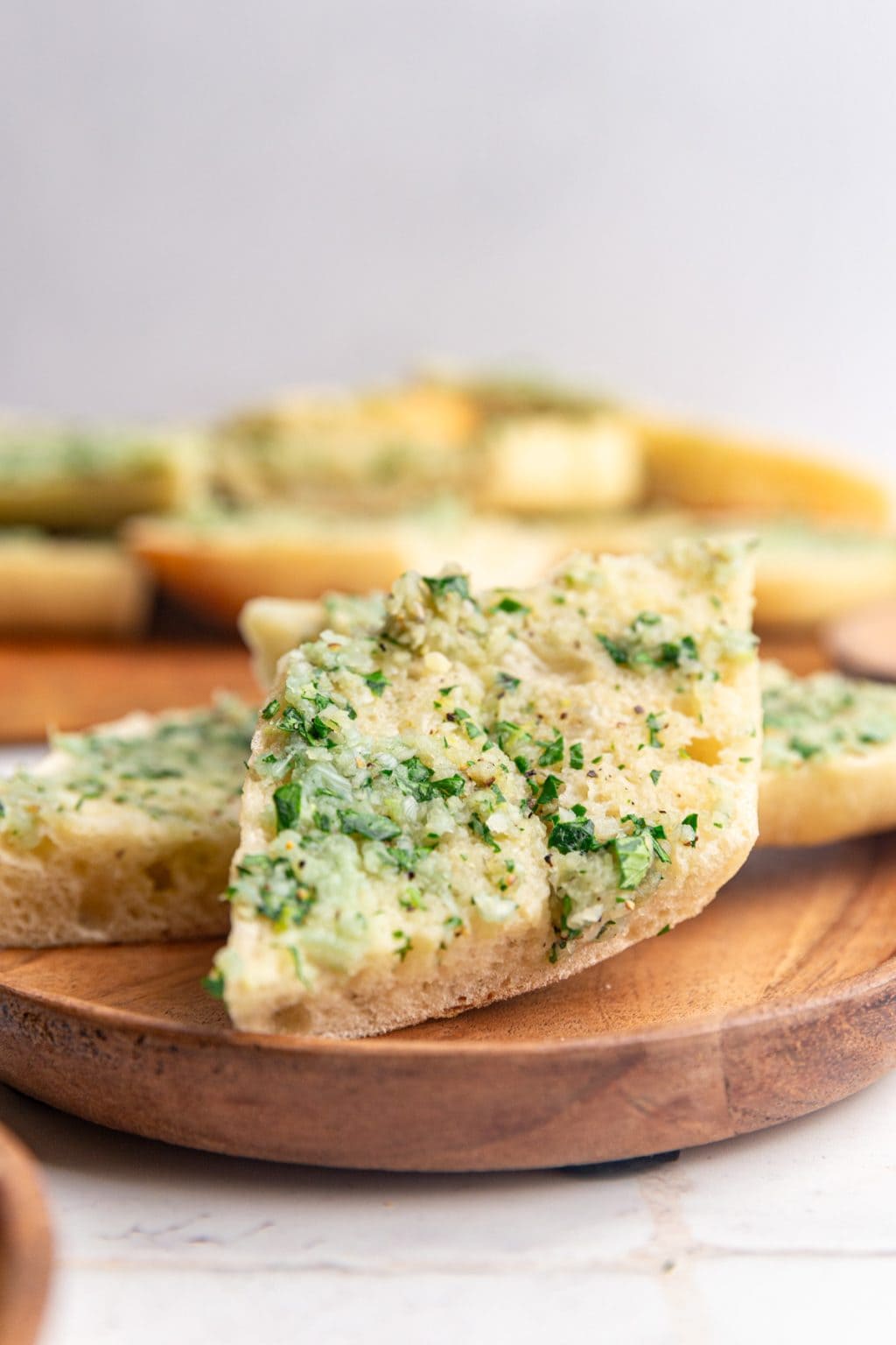 Vegan Garlic Bread (Oil Free Option) - At Elizabeth's Table